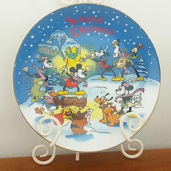 Disney | Holiday | Vintage 985 Disney Seasons Greetings Plate | Poshmark